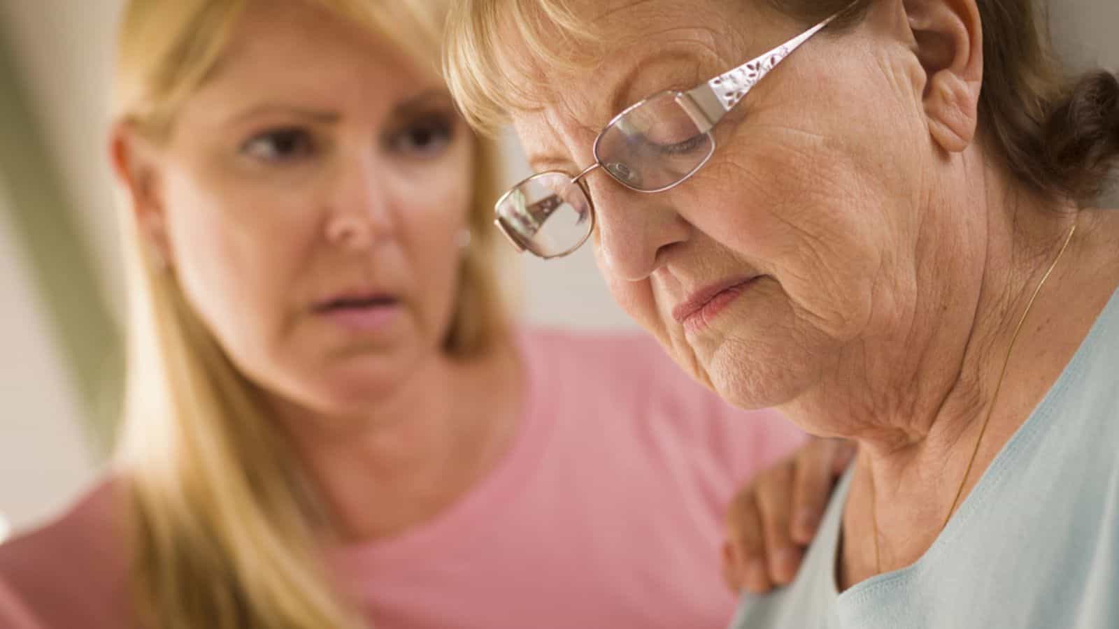 15 Modern Dilemmas Experienced by Grandparents - Mom Life